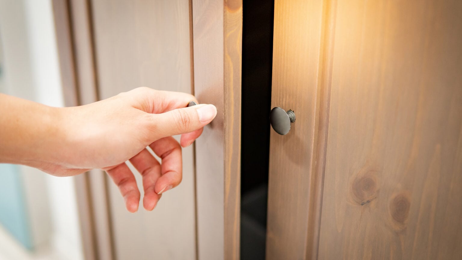 7 Ideas for Building Your Own Peaceful and Inspiring Prayer Closet