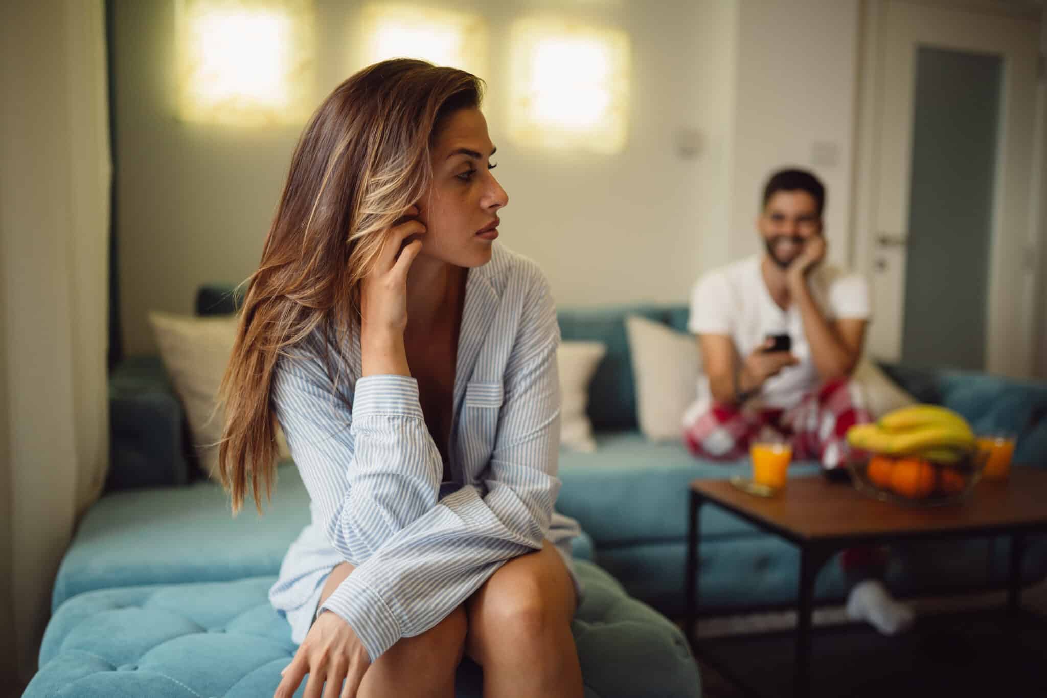 10 examples of gaslighting to recognize and protect yourself